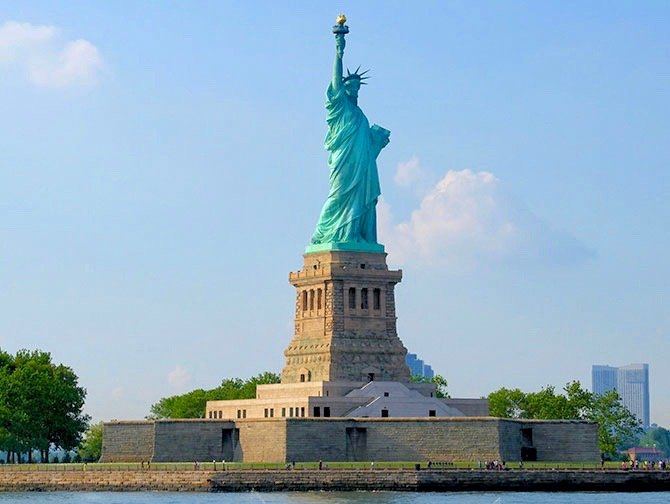 Circle Line: Liberty Cruise (60 min) - NewYork.com.au